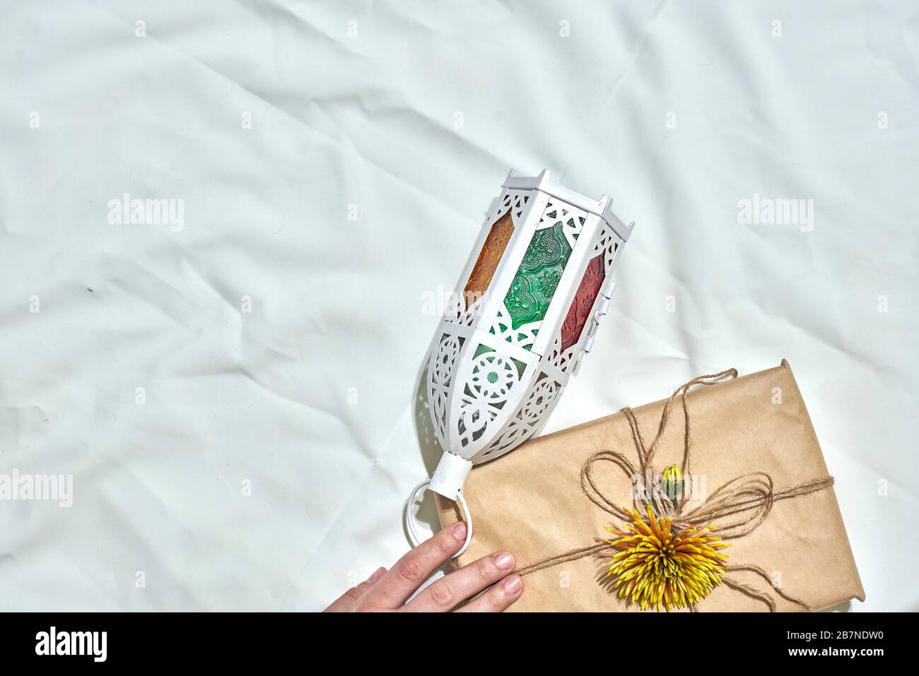 Arabic family giving gift hi-res stock photography and images - Alamy