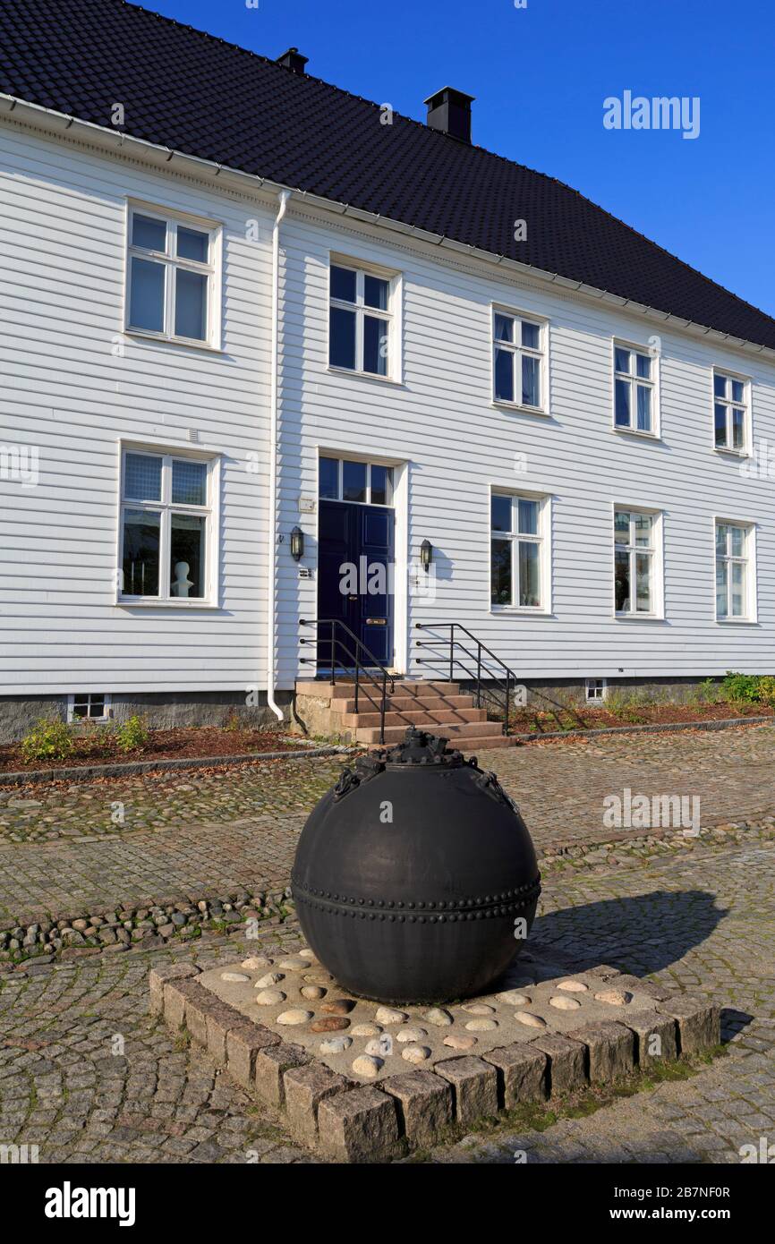 World War 2 Mine High Resolution Stock Photography and Images - Alamy