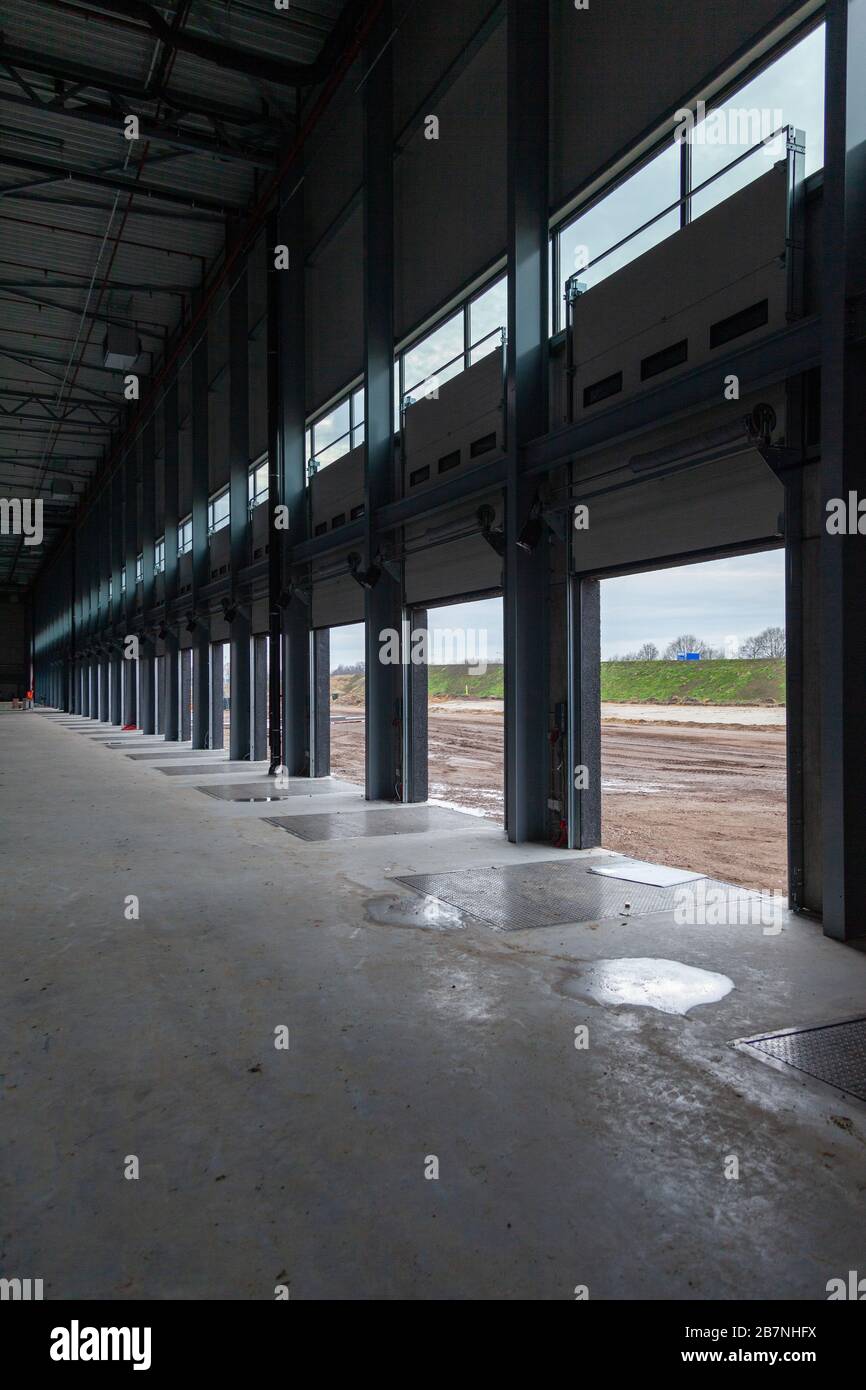 Vertical shot of loading docks at a warehouse Stock Photo - Alamy