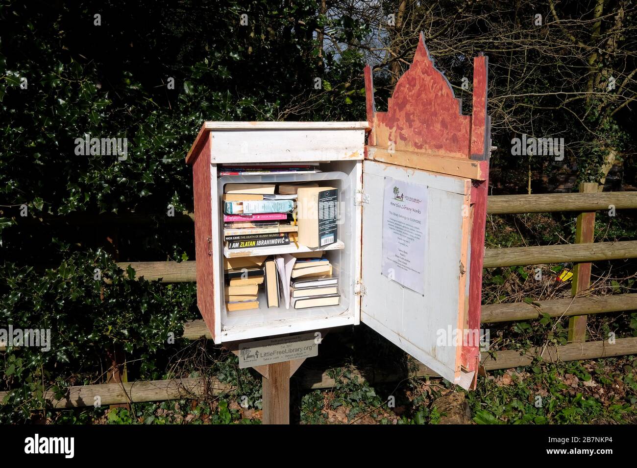 outdoor library in woodhouse leicestershire Stock Photo - Alamy