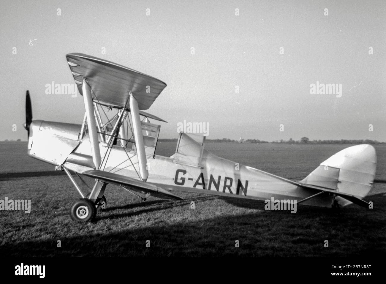 Dh tiger moth Black and White Stock Photos & Images - Alamy