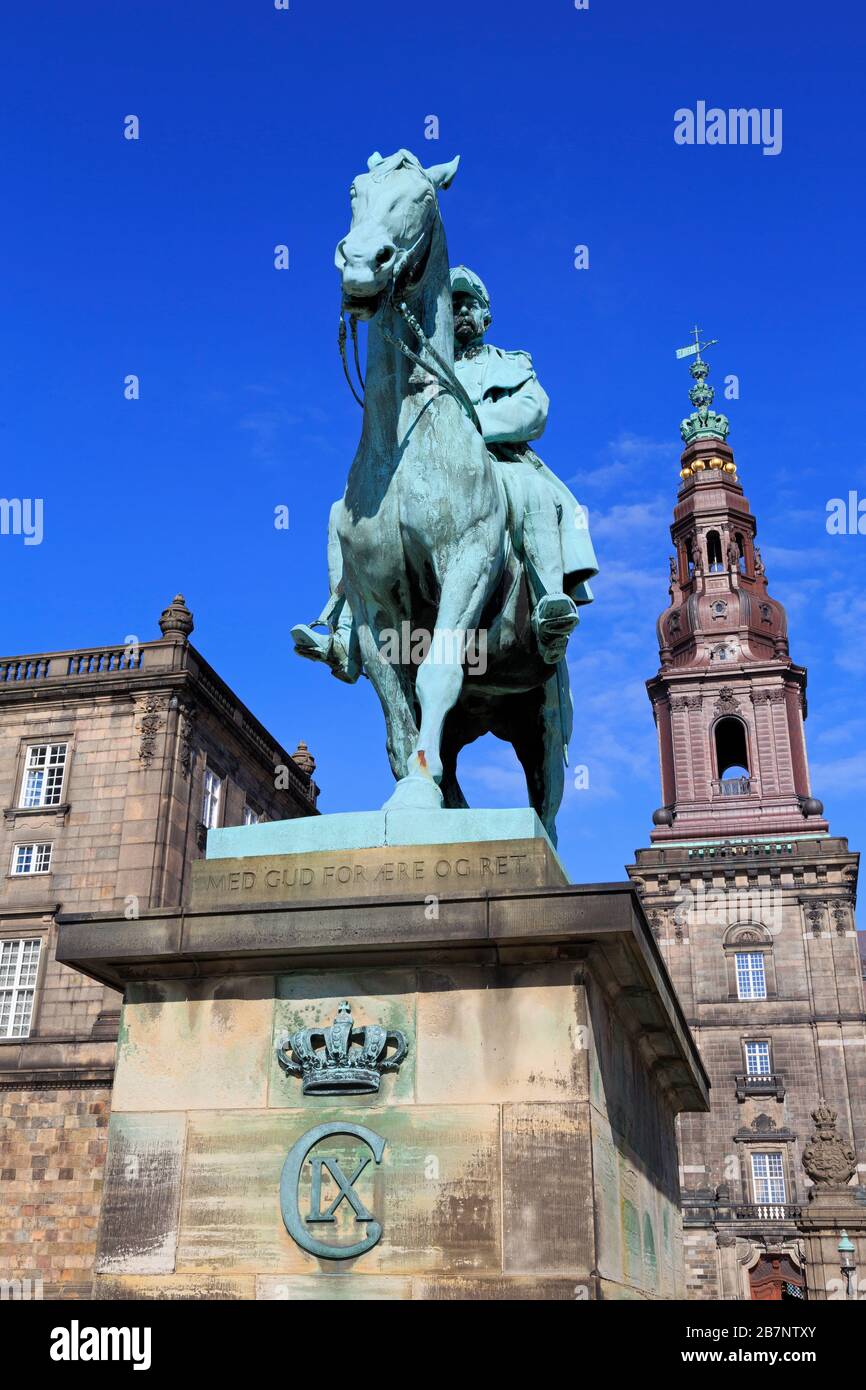 Christian Ix Palace Copenhagen High Resolution Stock Photography and ...