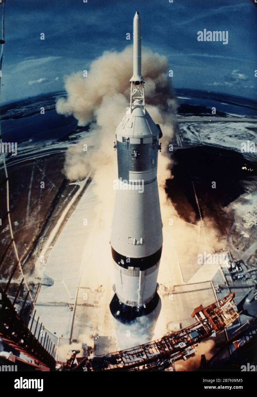 Apollo 11 take off hi-res stock photography and images - Alamy