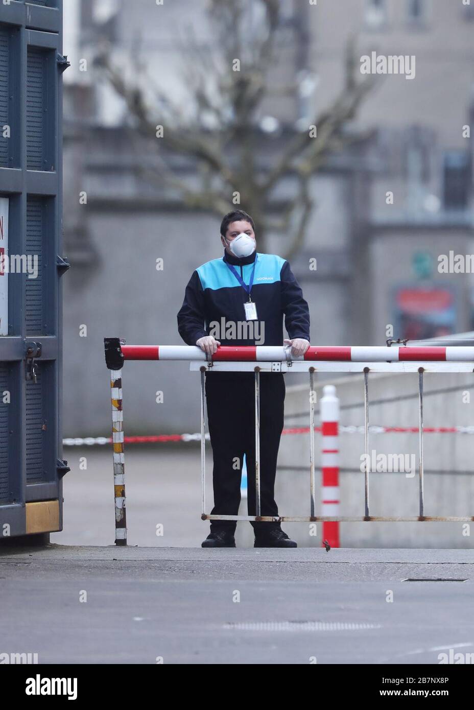 Security guard wearing face mask at croke park in dublin hi-res stock ...
