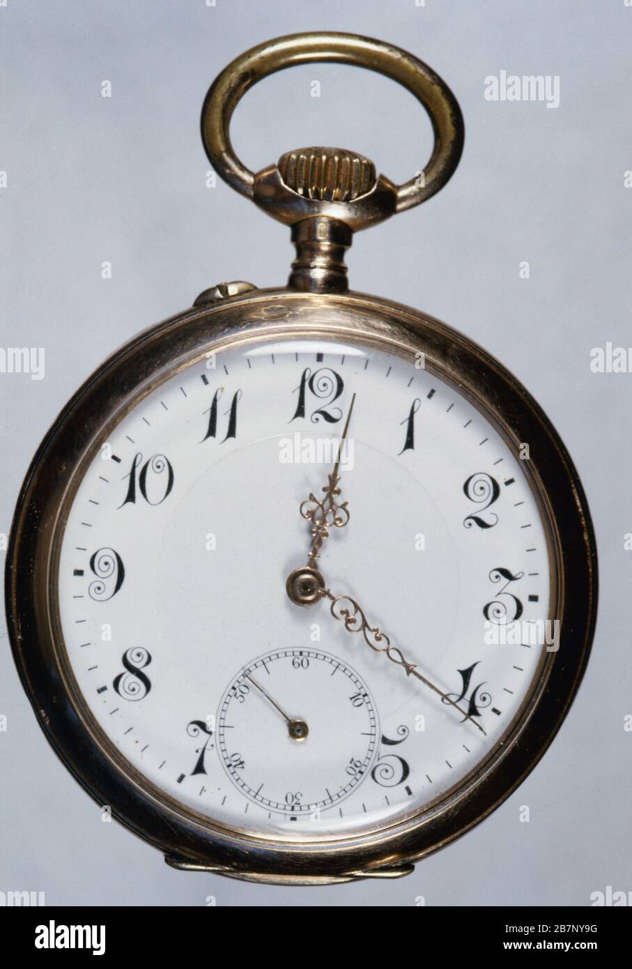 Old gold watch Stock Photo - Alamy