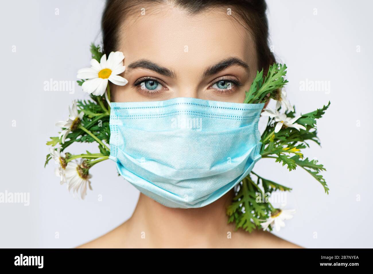 Woman in medical mask quarantine hi-res stock photography and images ...