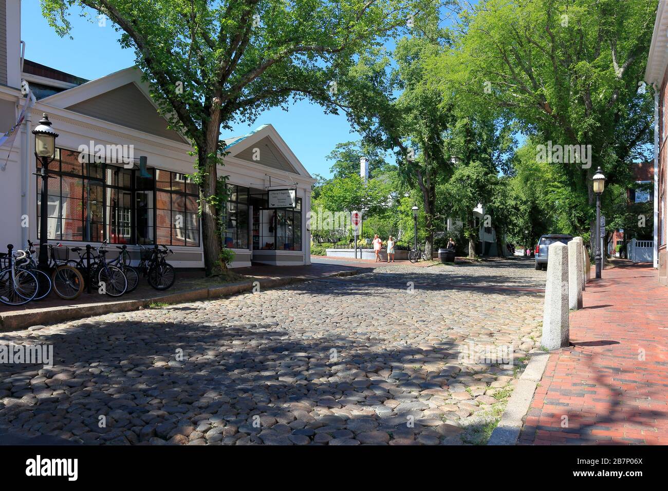 Red cobbled sidewalk hi-res stock photography and images - Alamy
