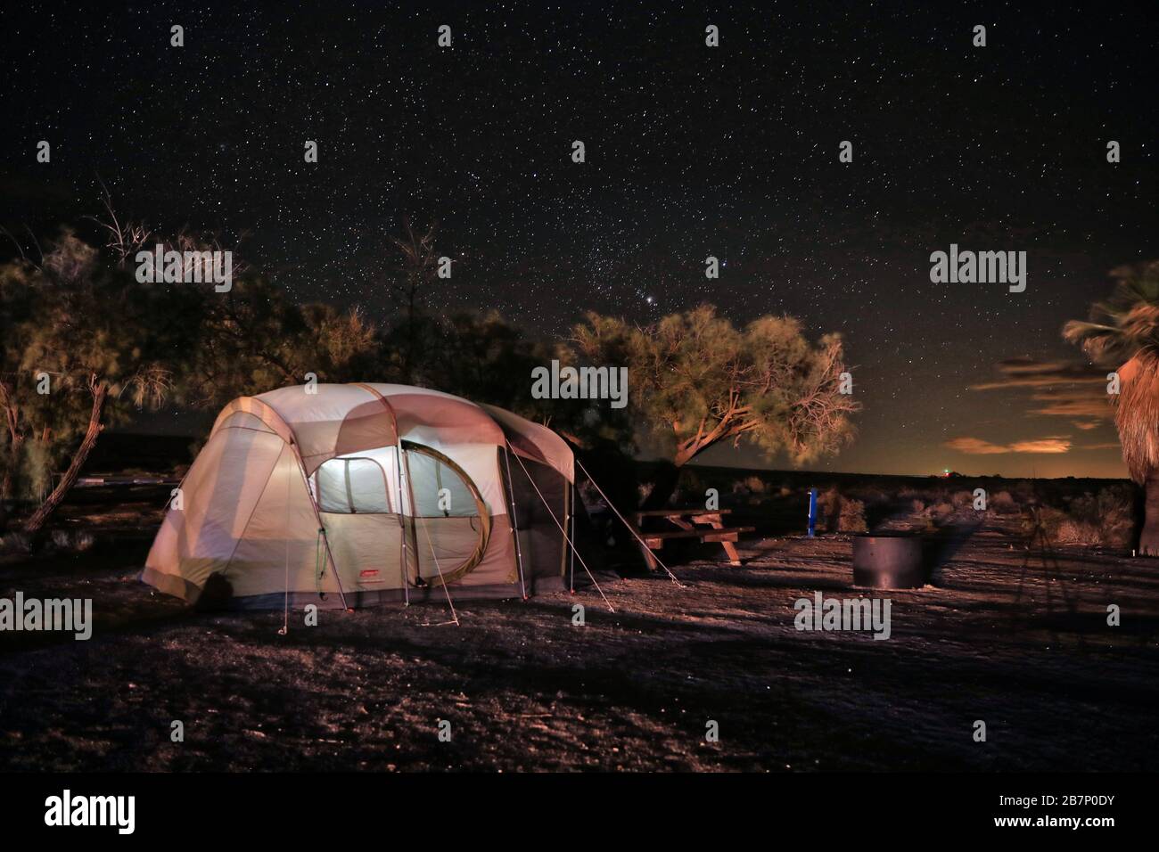 Camping at Night Under the Stars and Milky Way Stock Photo - Alamy