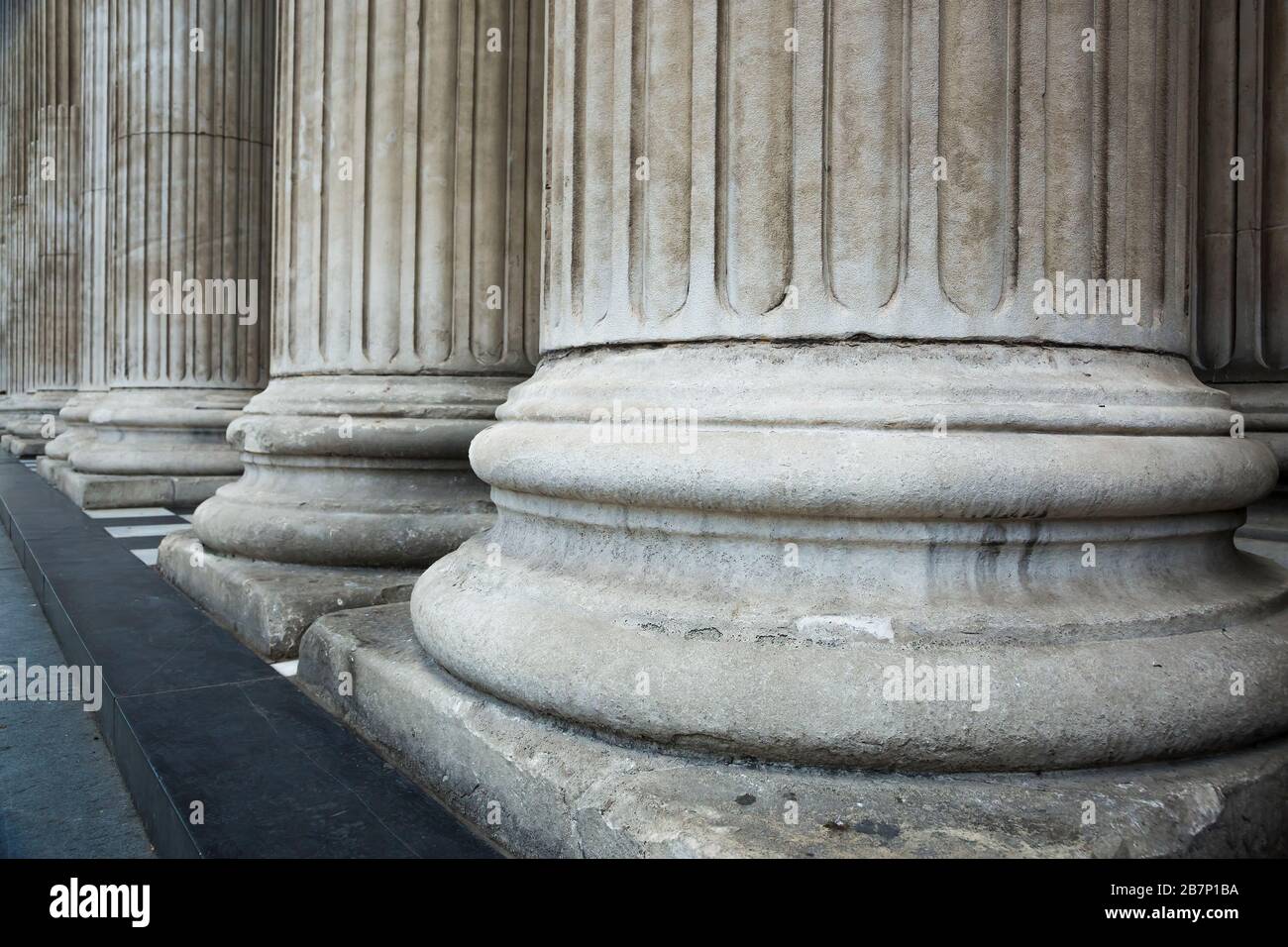 Ancient stone pillars hi-res stock photography and images - Alamy