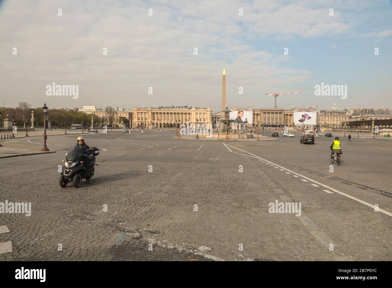 CORONAVIRUS /EMPTY PARIS Stock Photo - Alamy