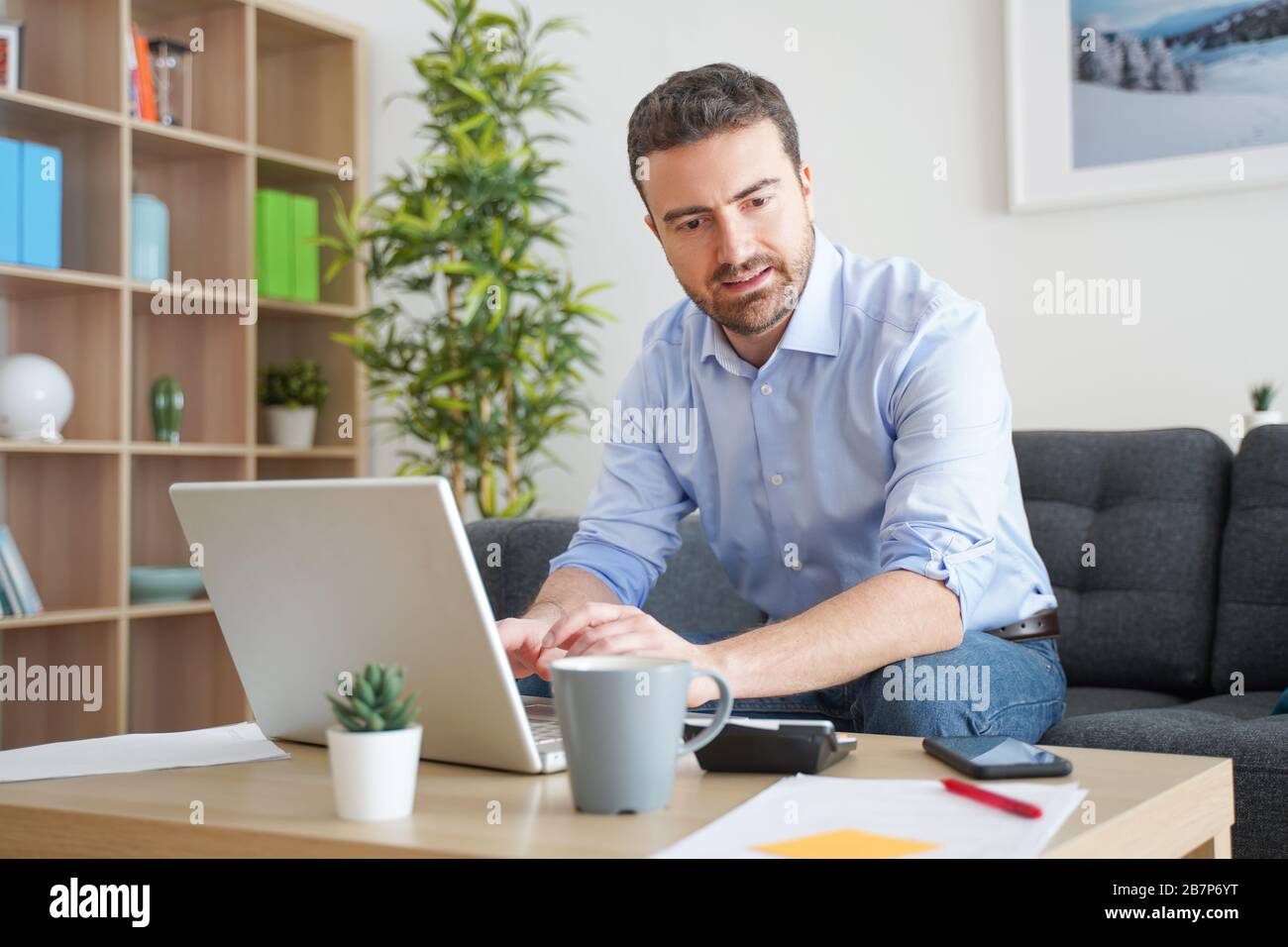 Working solution hi-res stock photography and images - Alamy