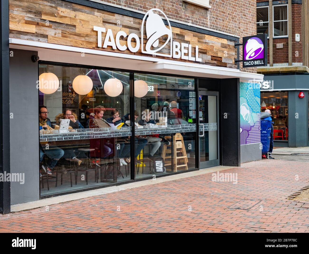 Taco bell england hi-res stock photography and images - Alamy