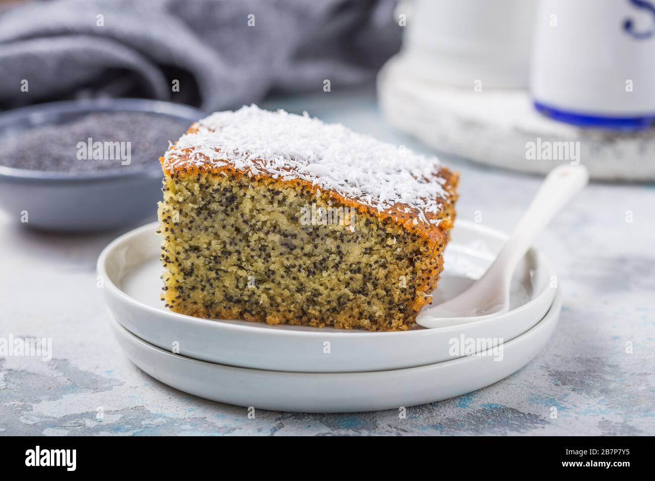 Turkish Dessert Revani with poppy seeds. Traditional sweetness Stock ...