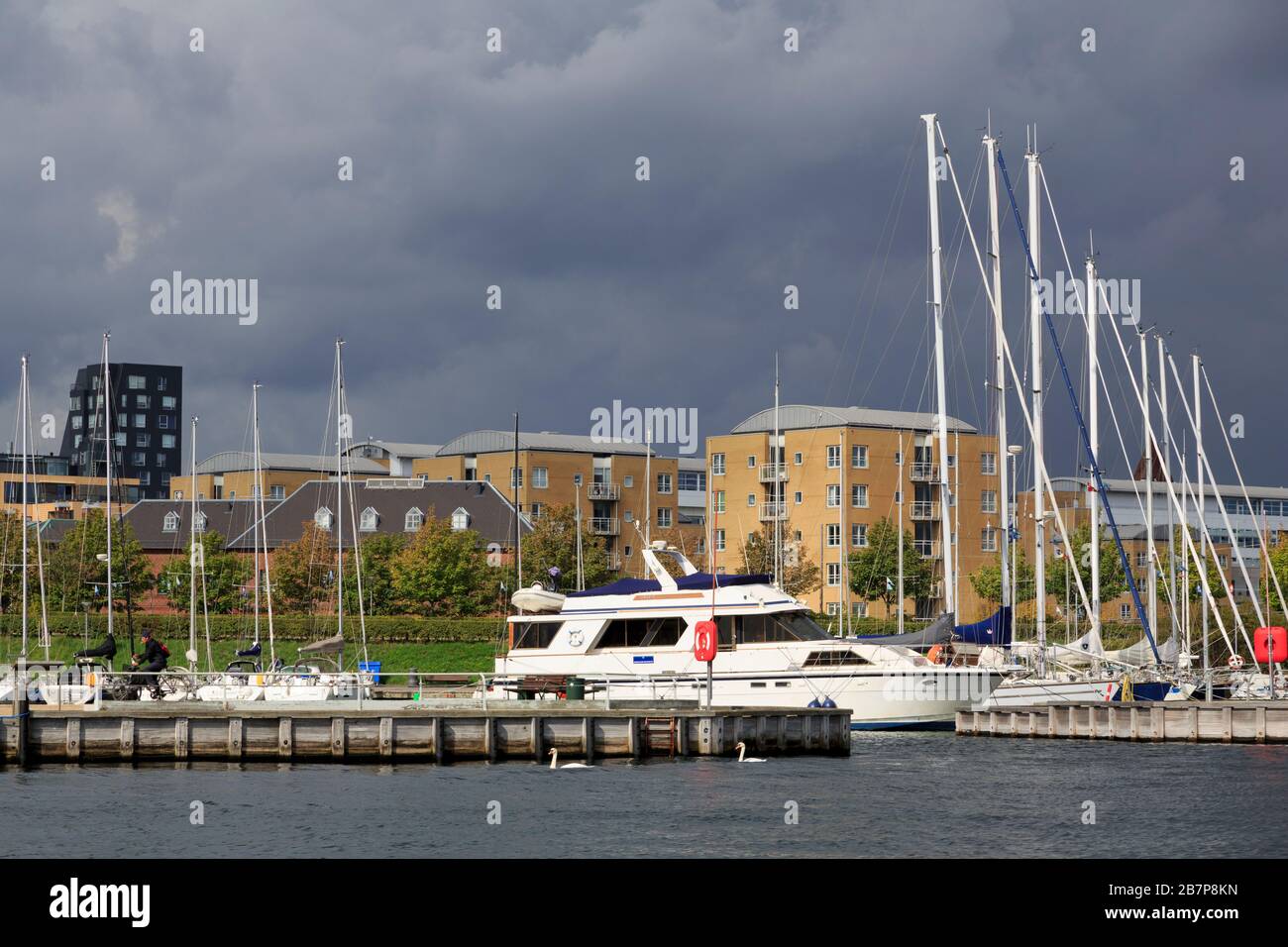 The waterfront marina hi-res stock photography and images - Alamy