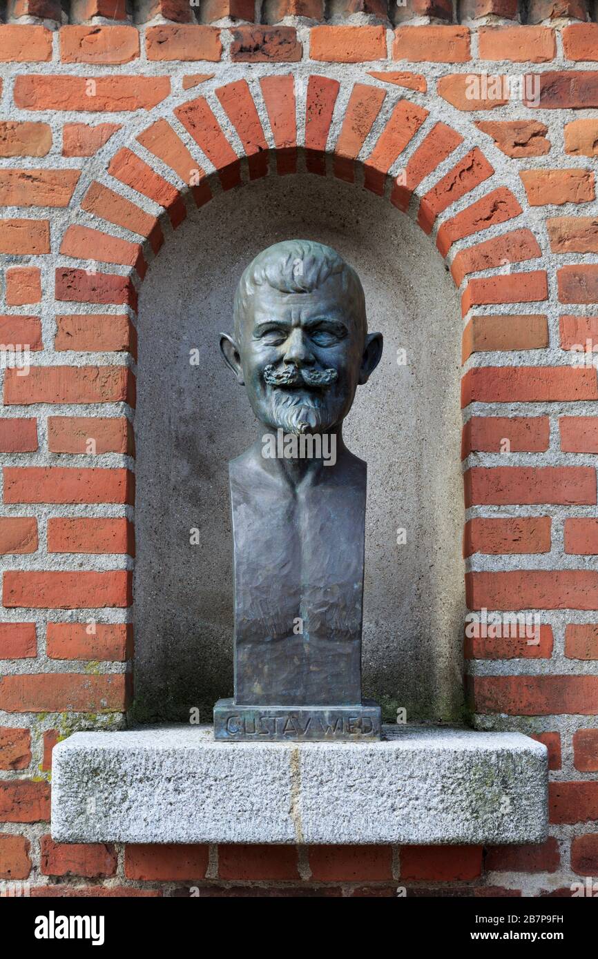 Weid hi-res stock photography and images - Alamy