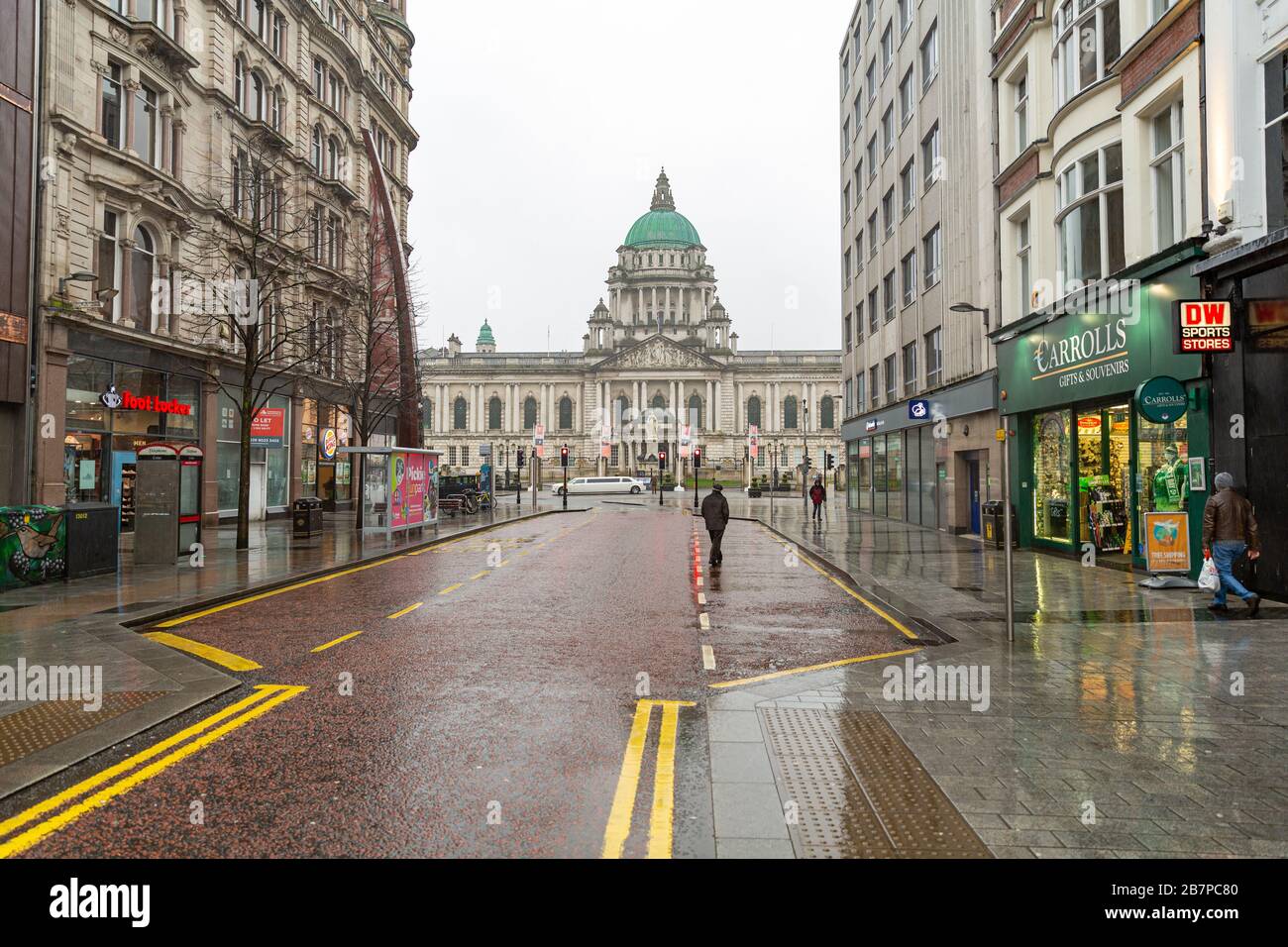 Quiet streets in belfast hi-res stock photography and images - Alamy