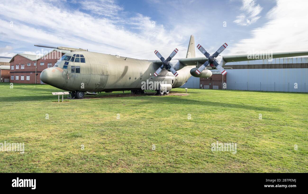 Raf hercules transport aircraft hi-res stock photography and images - Alamy