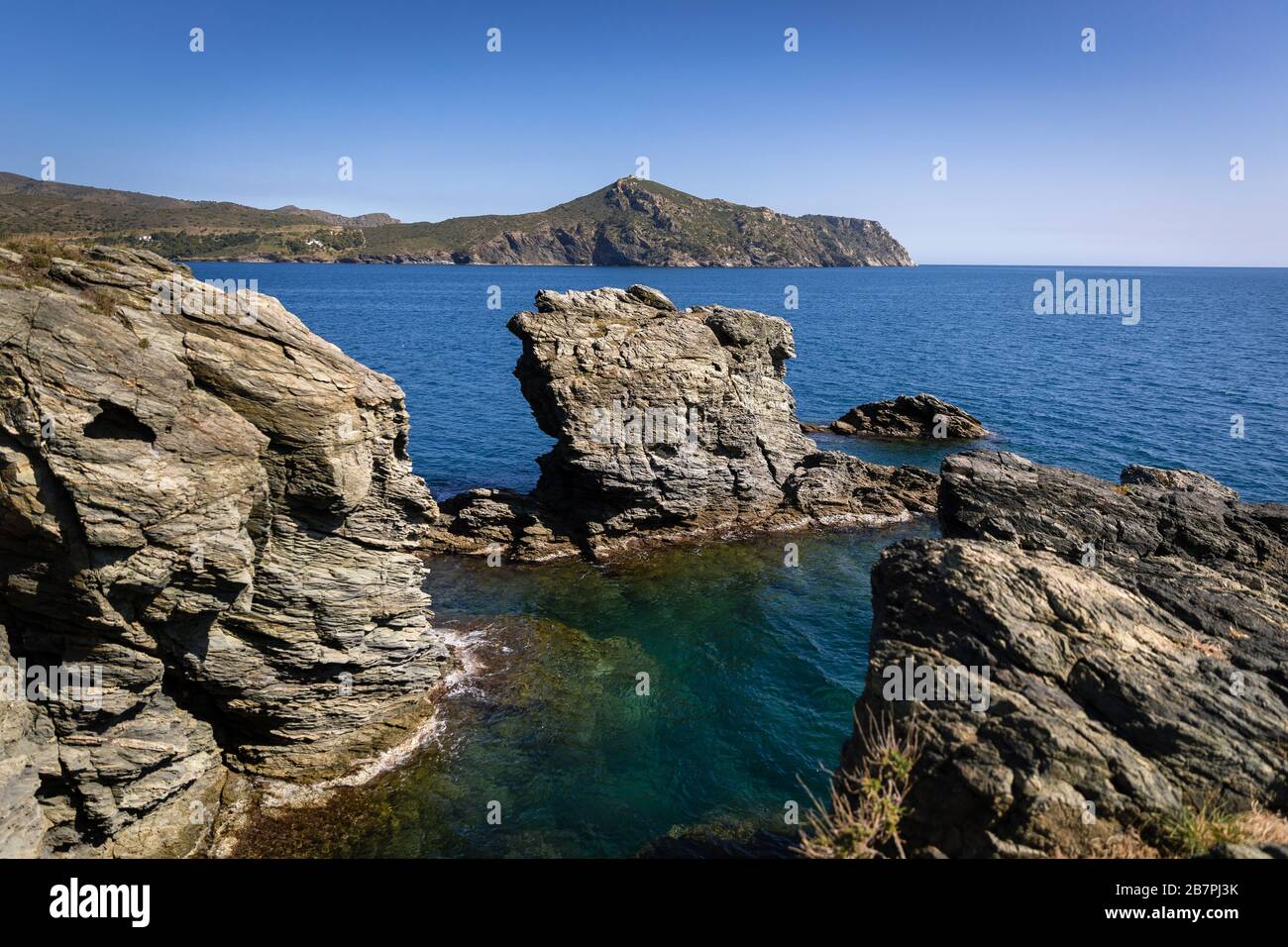 Roca rocosa costa hi-res stock photography and images - Alamy