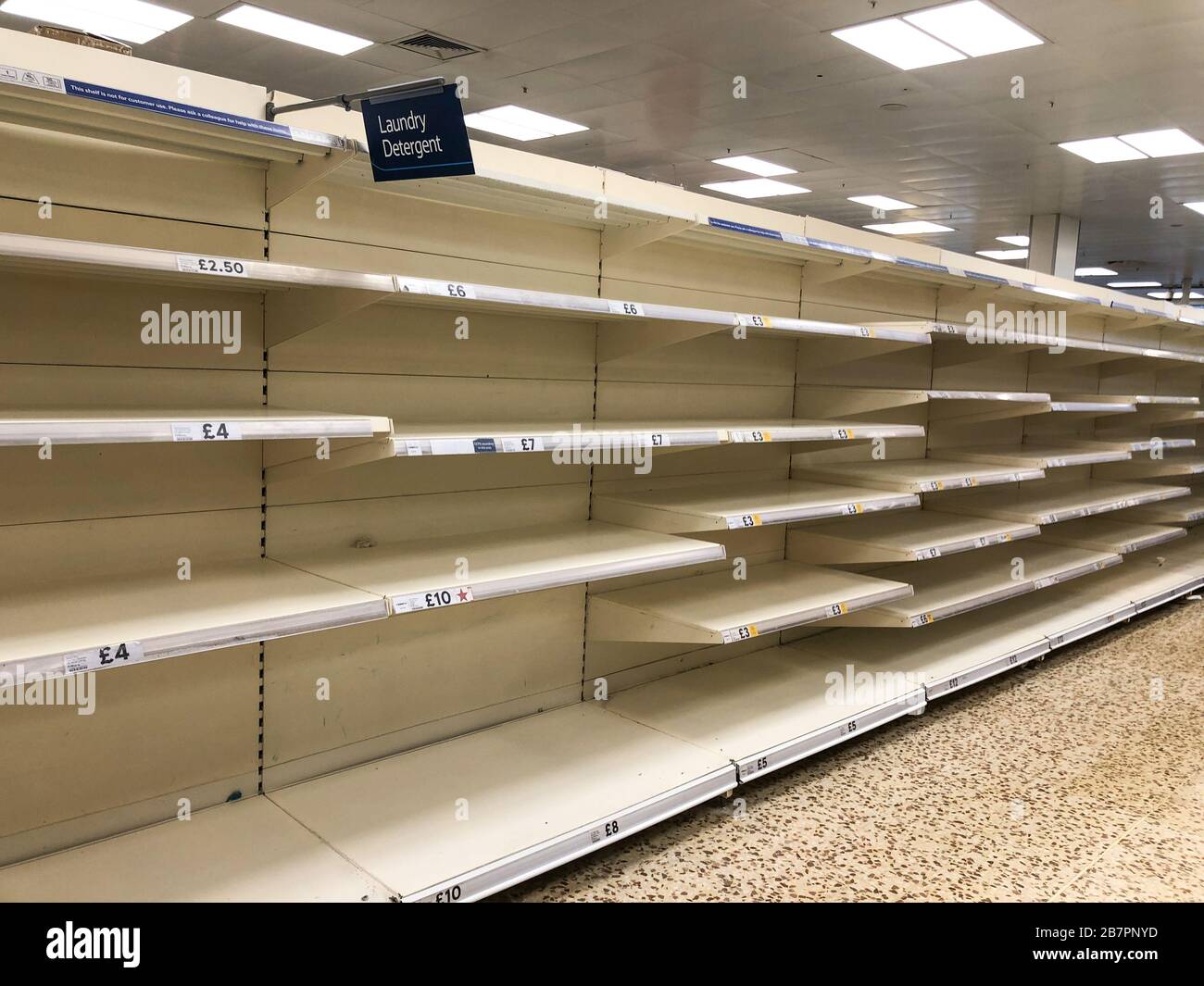 Empty detergent shelves hi-res stock photography and images - Alamy