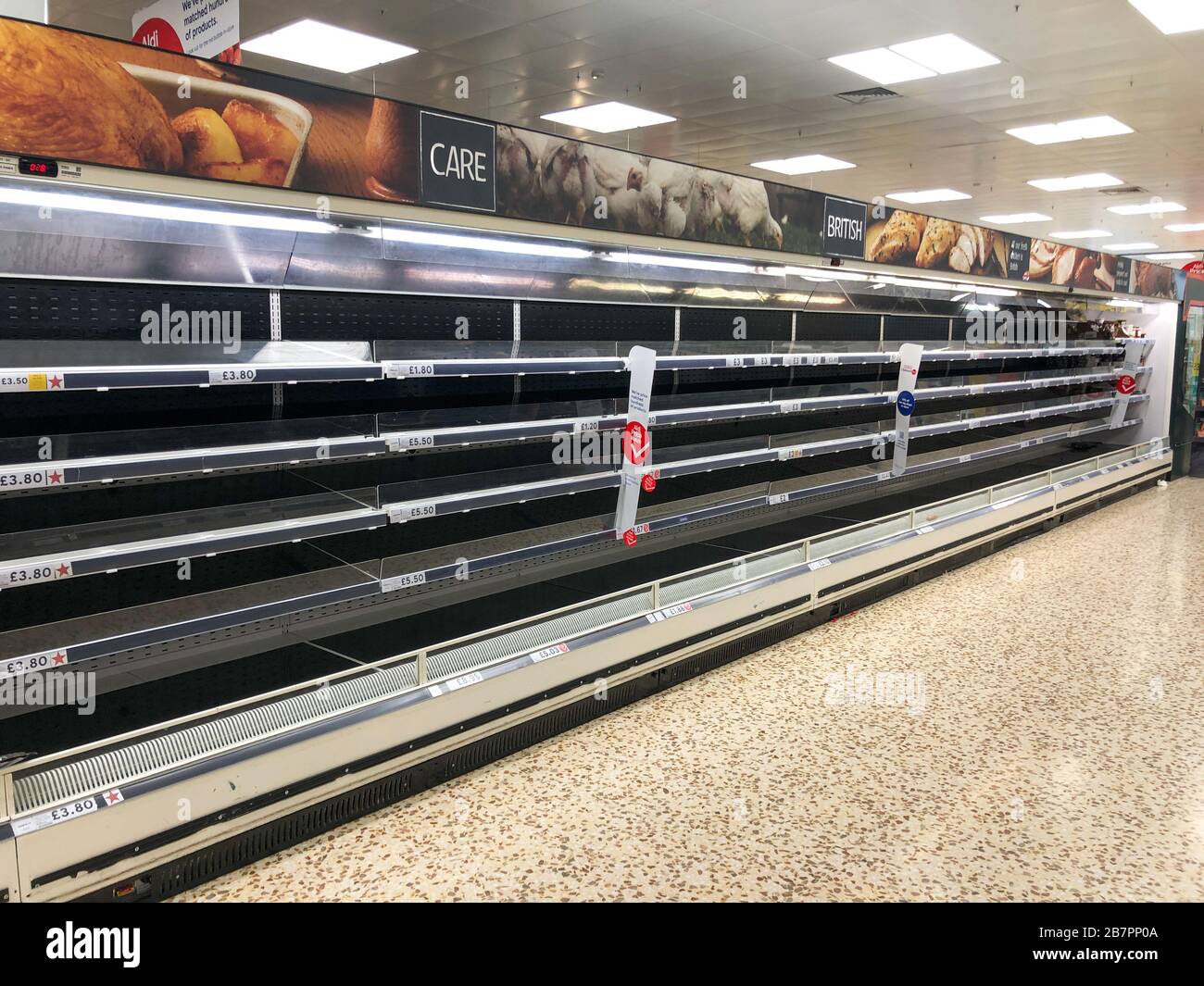 Meat aisle supermarket uk hi-res stock photography and images - Alamy