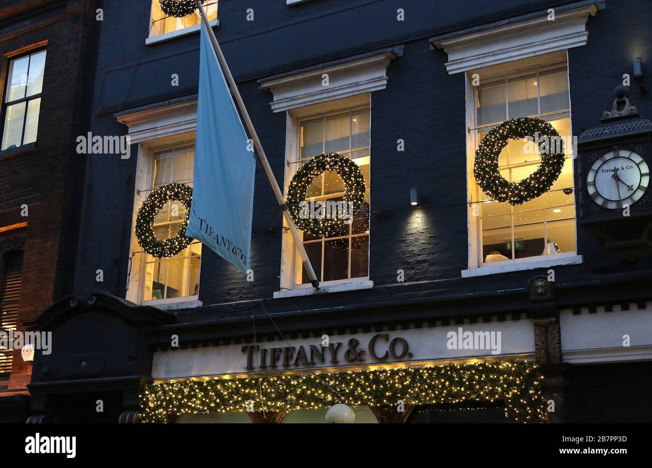 Nov 06, 2017 - London, England, UK - Tiffany & Co. Christmas Windows ...