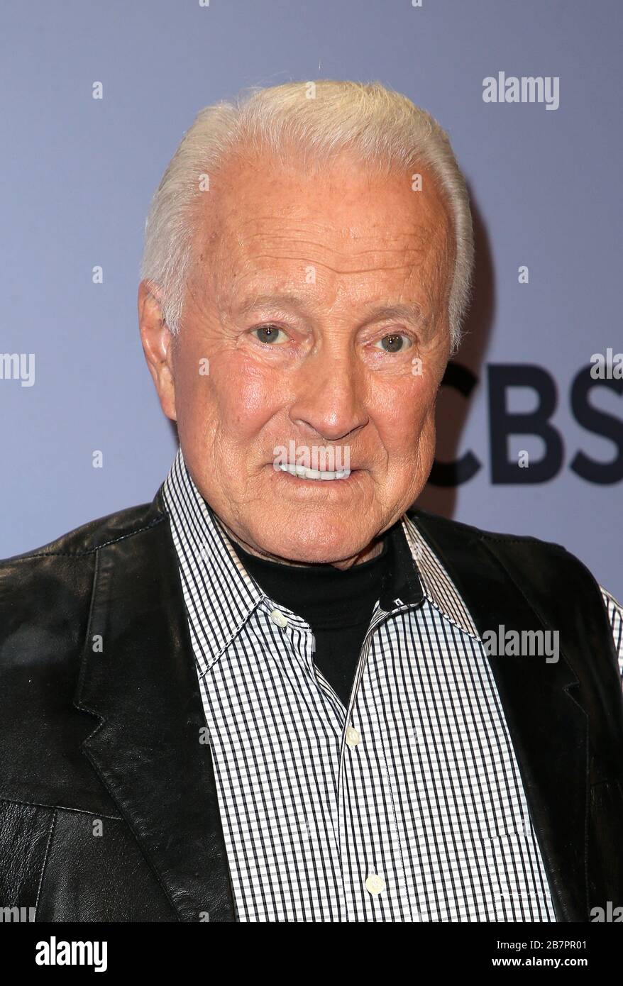 ***FILE PHOTO*** Lyle Waggoner of TV's Carol Burnett Show and Wonder ...