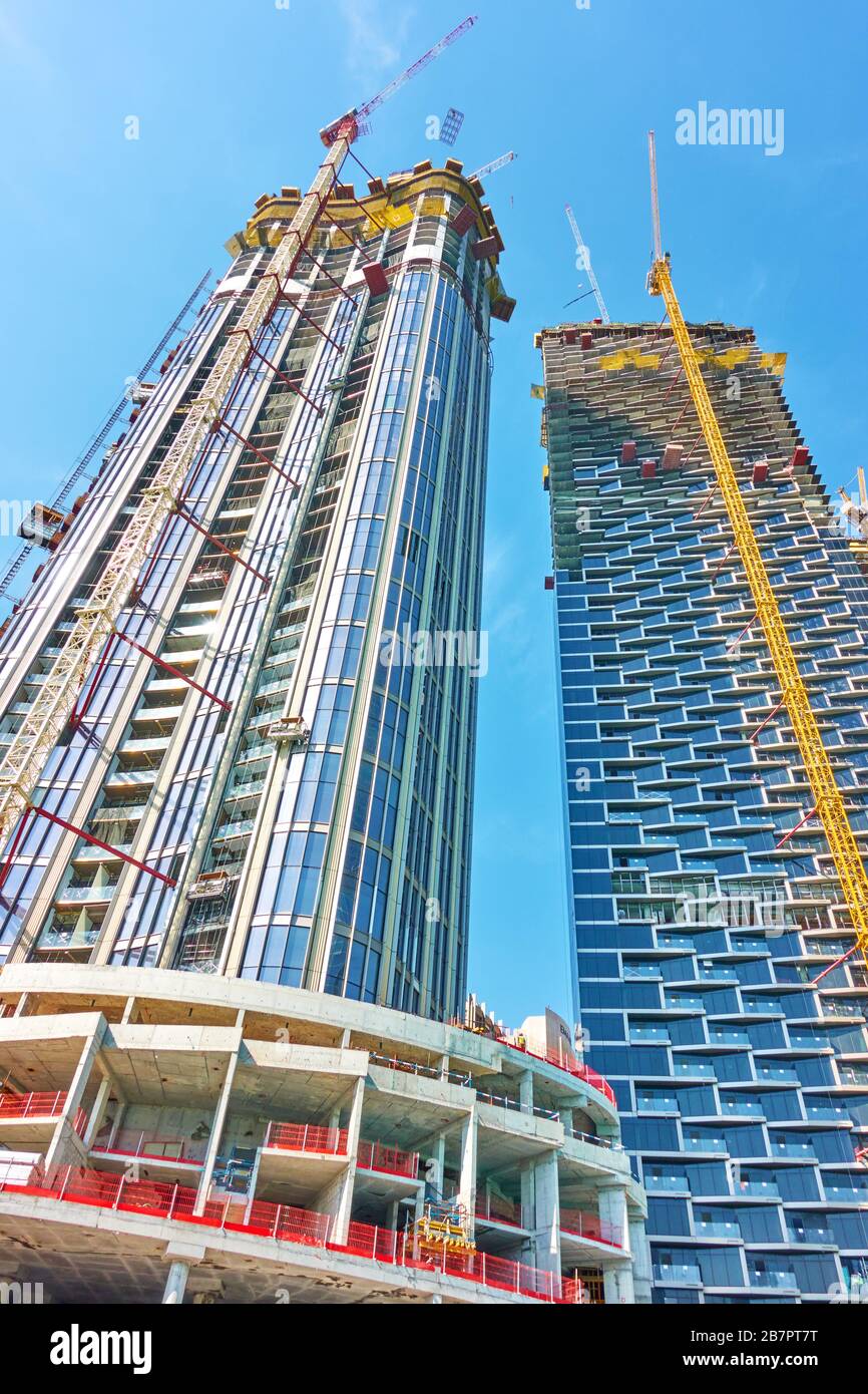 Futuristic hi rise building hi-res stock photography and images - Alamy