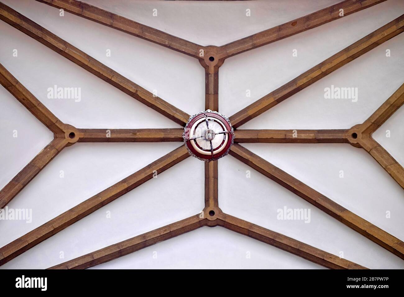 Vaulted ceiling church architecture hi-res stock photography and images ...