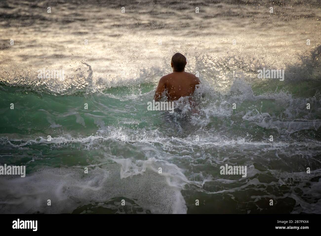 Green wave hi-res stock photography and images - Alamy