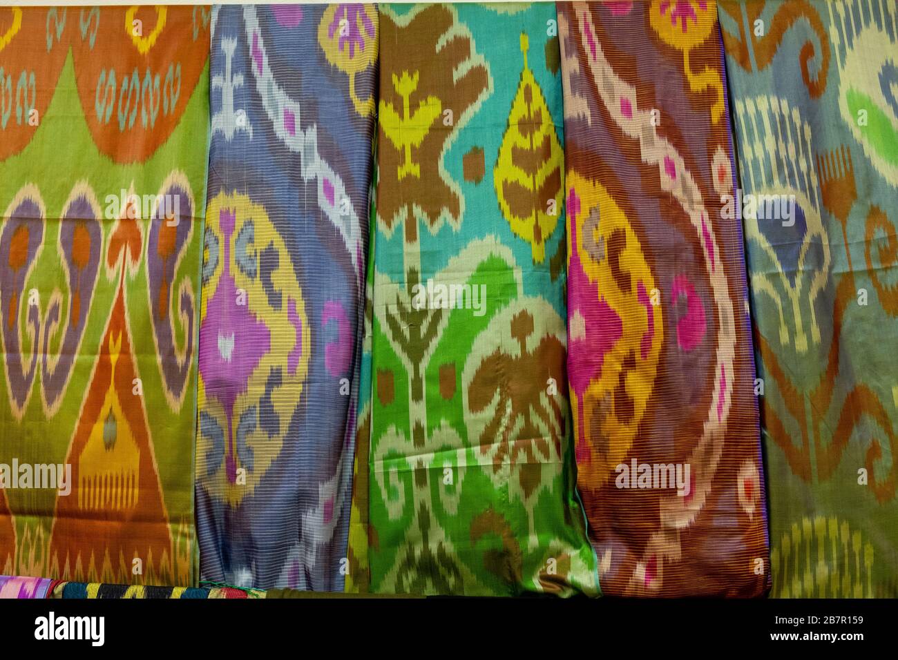 Decorative scarves hi-res stock photography and images - Alamy