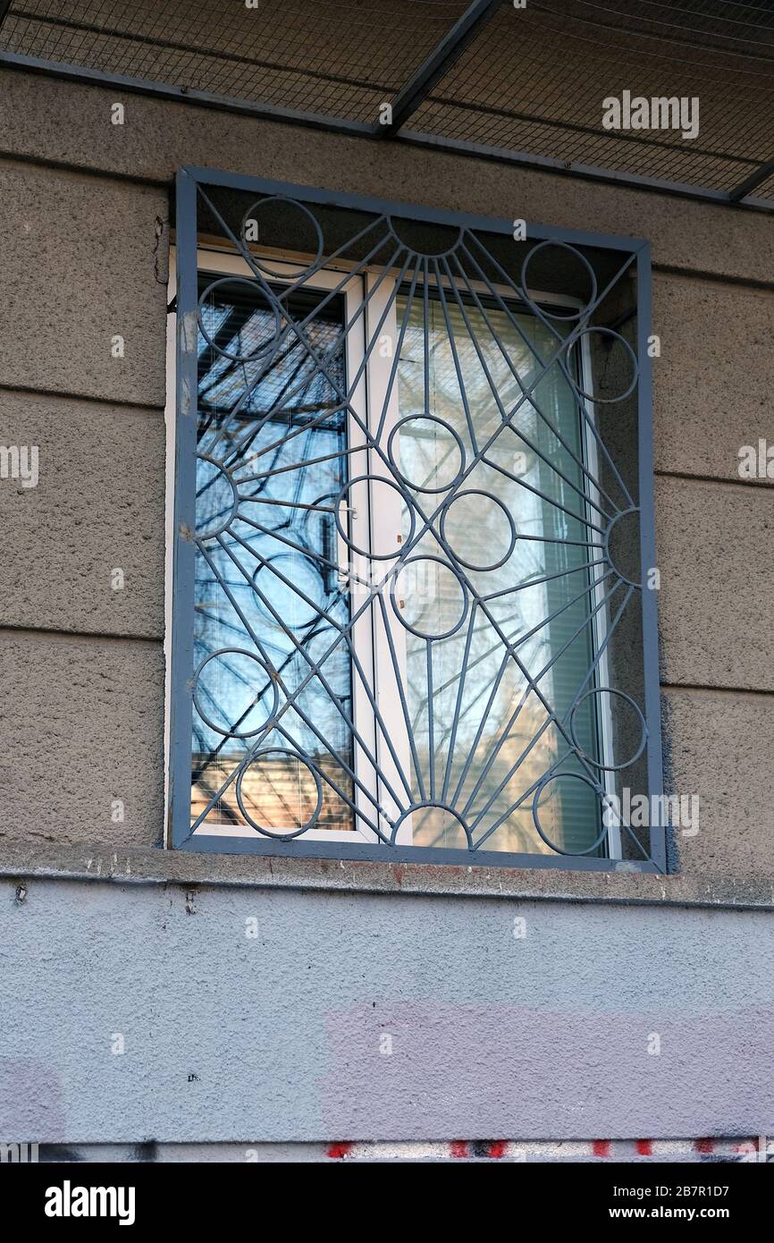 Plastic lattice hi-res stock photography and images - Alamy