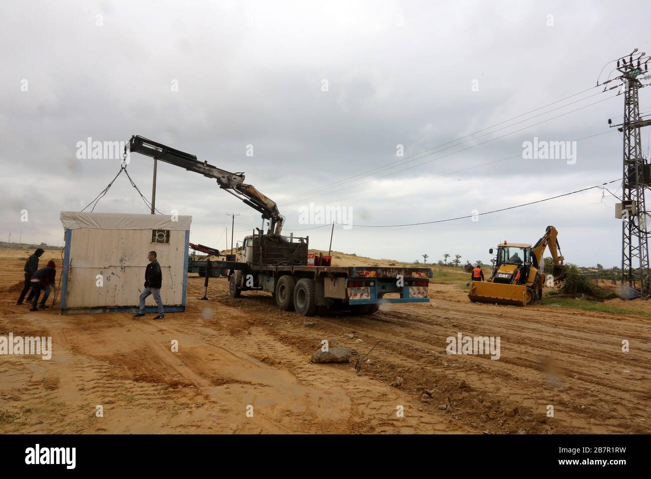 Gaza hospital hi-res stock photography and images - Alamy