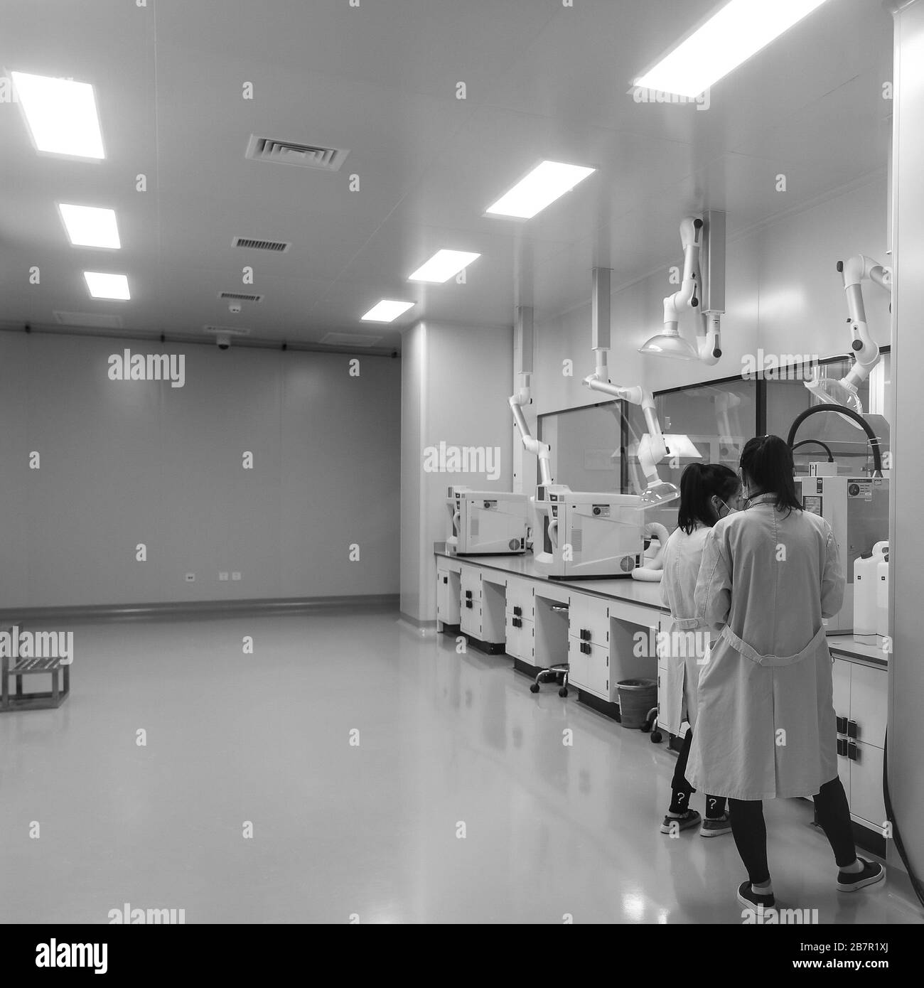Research lab china Black and White Stock Photos & Images - Alamy