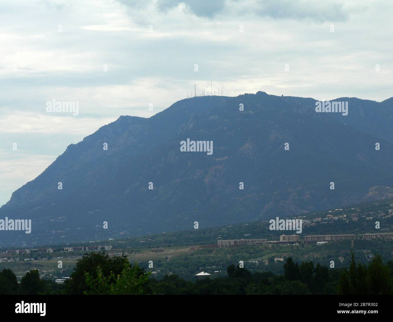 Cheyenne mountain resort hi-res stock photography and images - Alamy