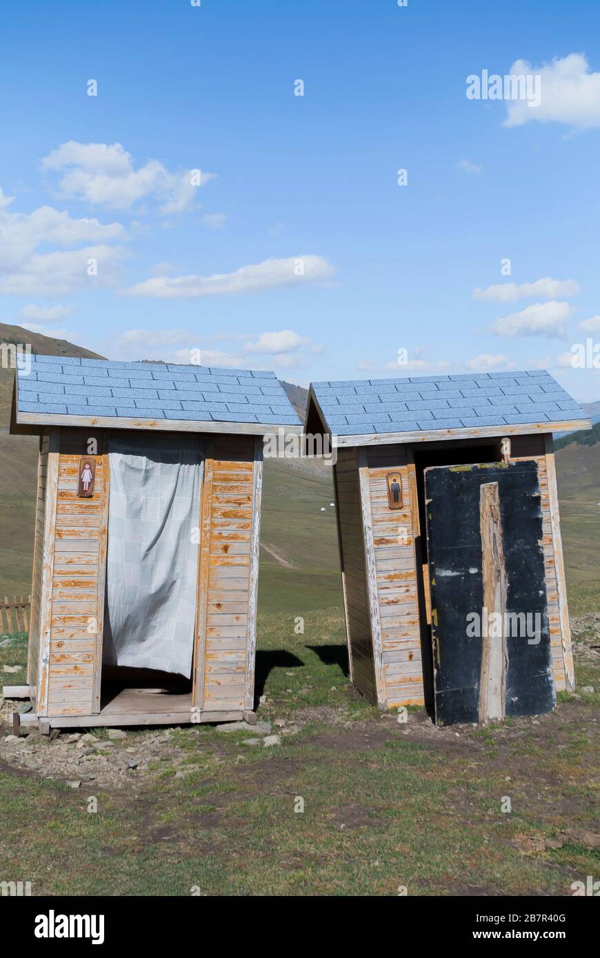 Rural outhouse outdoor toilet hi-res stock photography and images - Alamy