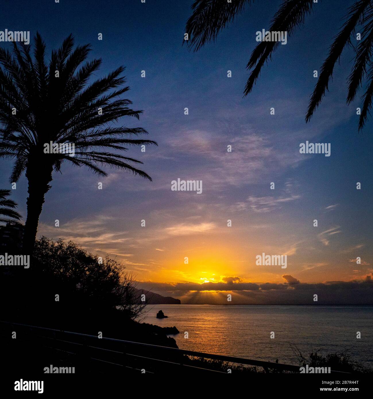 Tropical island sea view hi-res stock photography and images - Alamy