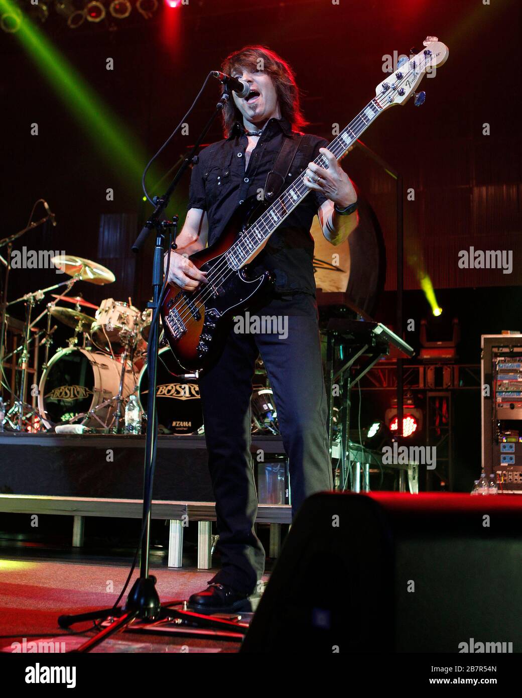 Boston,with a current line-up consisting of founder Tom Scholz, along ...