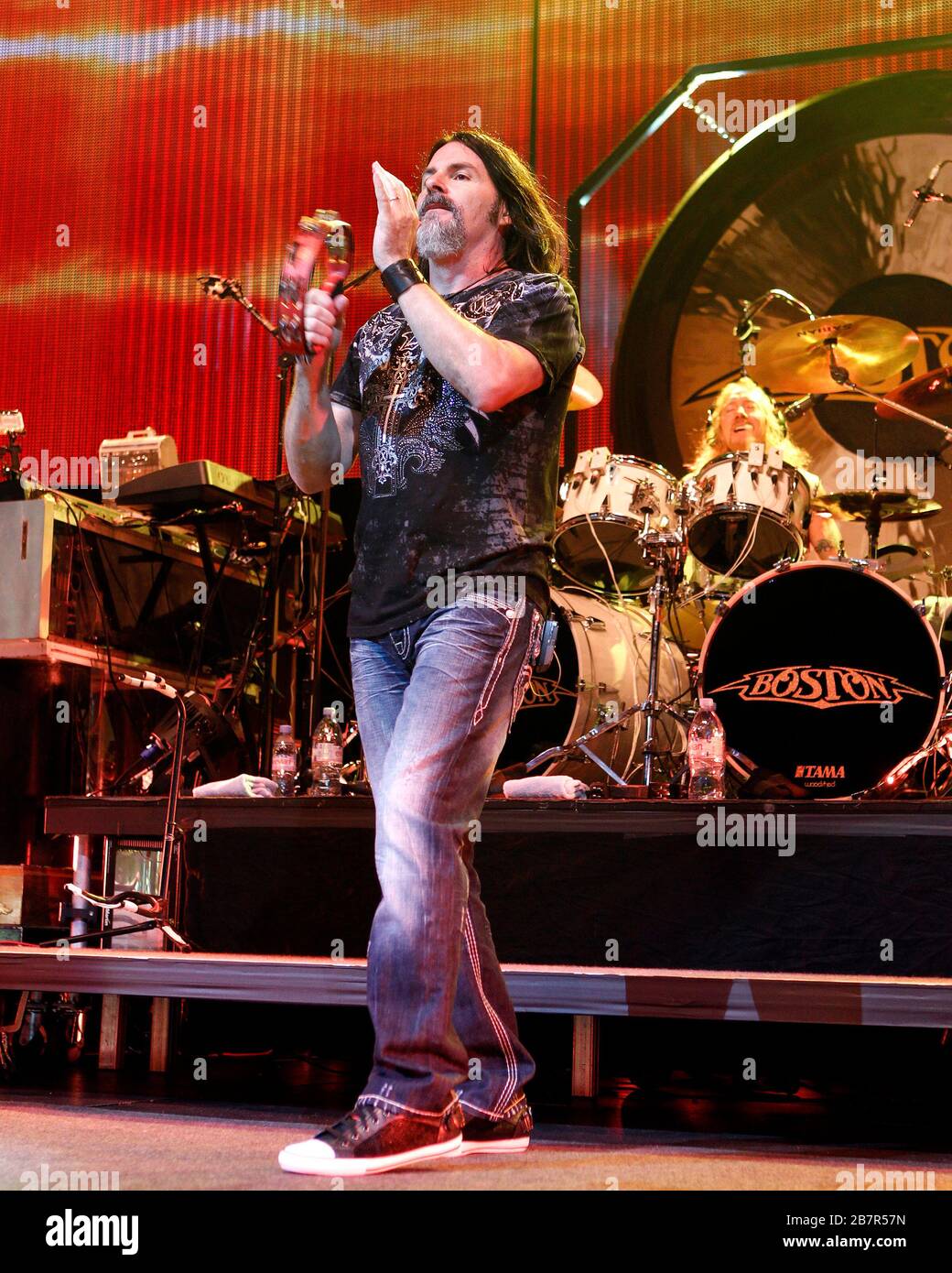 Boston,with a current line-up consisting of founder Tom Scholz, along ...