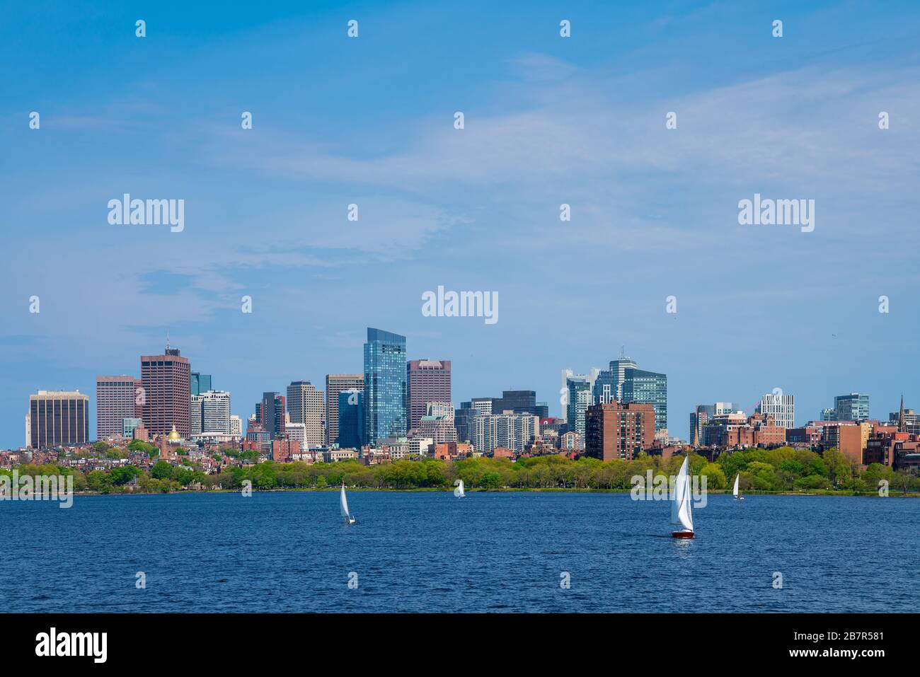 Skyline downtown boston massachusetts water hi-res stock photography ...