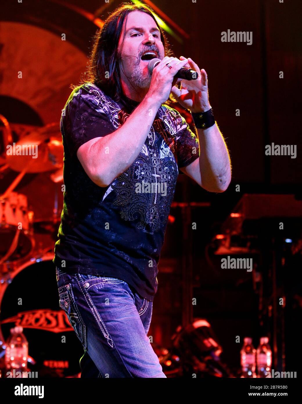 Boston,with a current line-up consisting of founder Tom Scholz, along ...