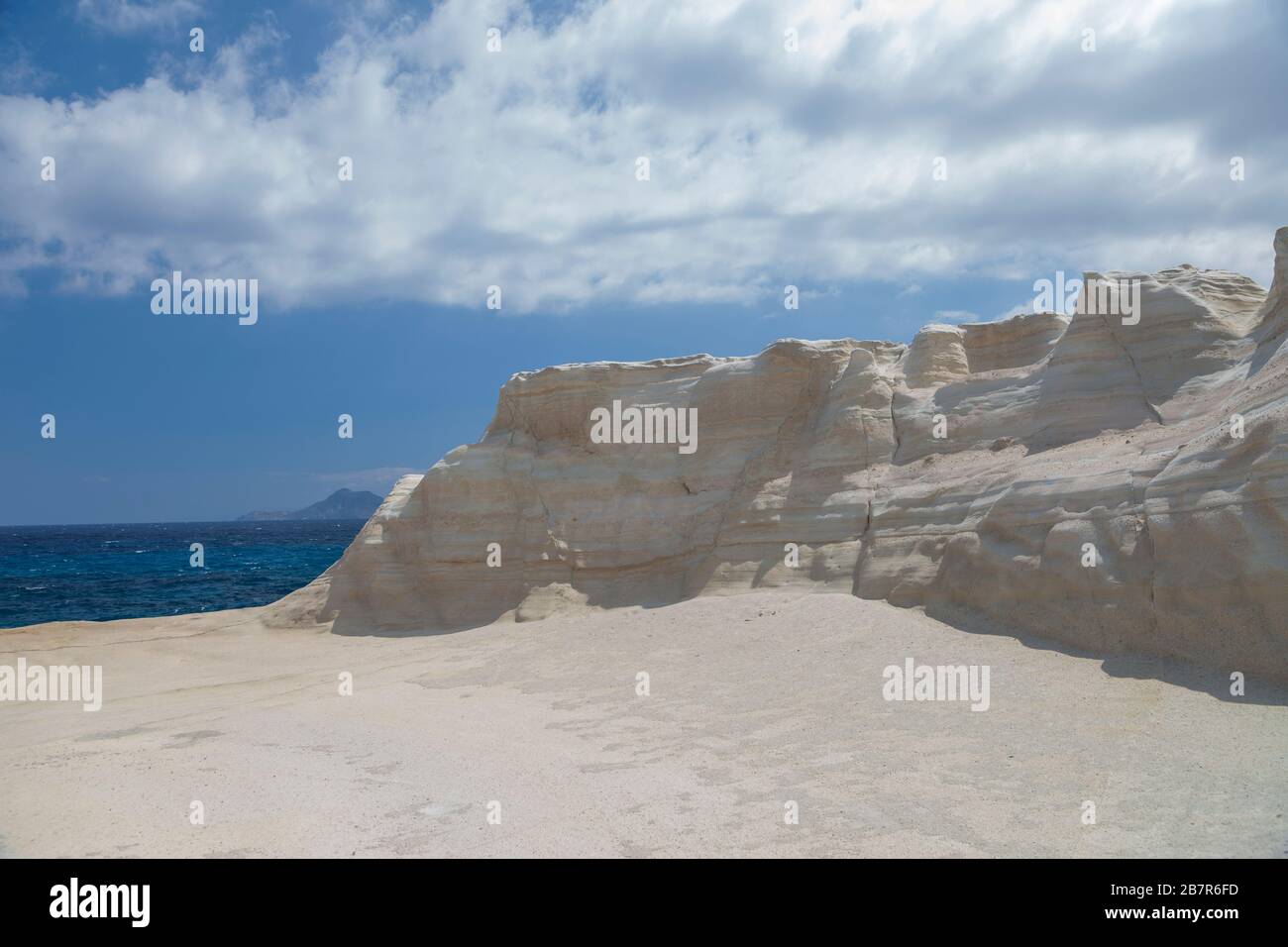 Sarakiniko beach white rocks hi-res stock photography and images - Alamy
