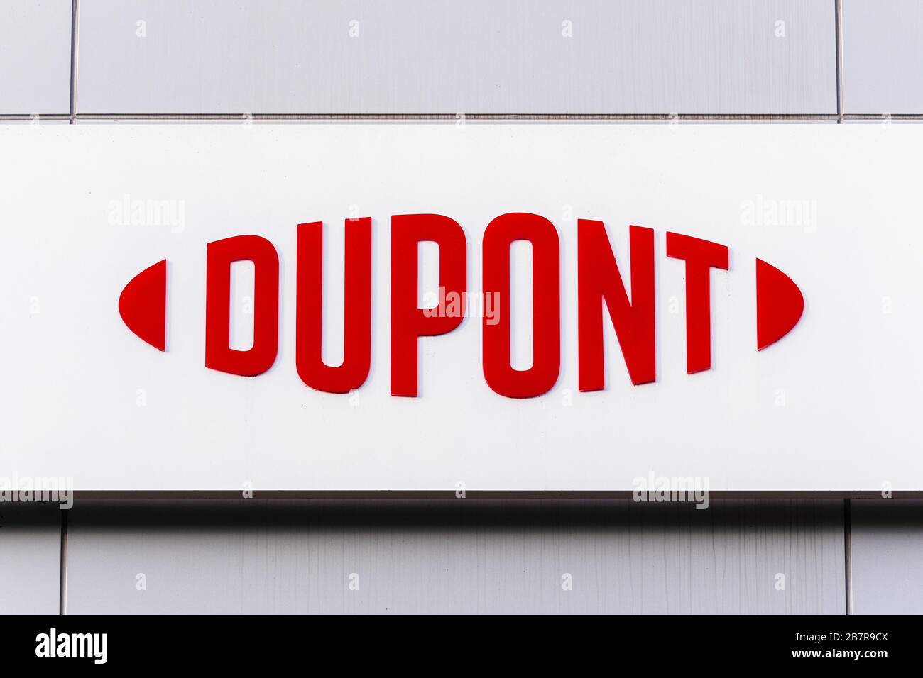 Dupont logo hi-res stock photography and images - Alamy