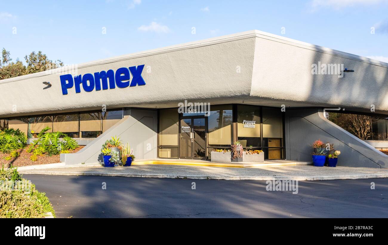 Electronics industries hi-res stock photography and images - Alamy