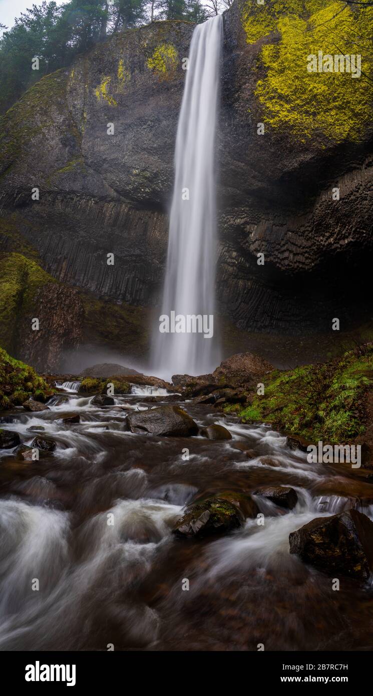 Waterfall in Oregon Stock Photo - Alamy