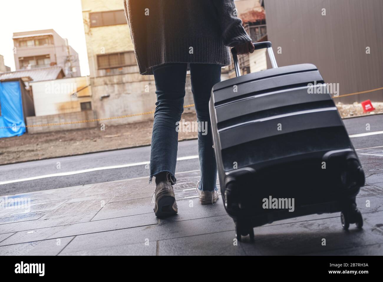 Airport people luggage feet hi-res stock photography and images - Alamy