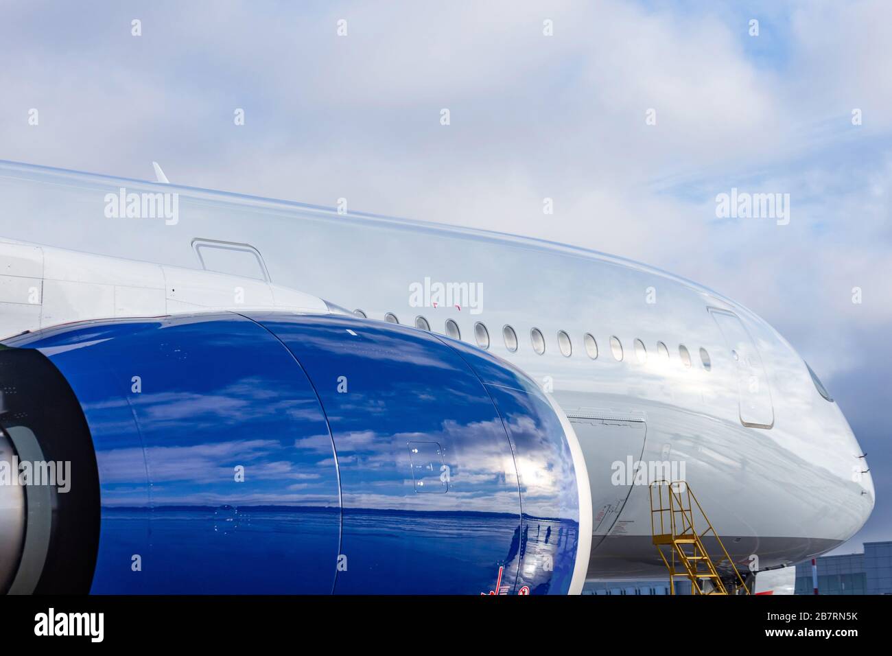 Servicing and maintenance hi-res stock photography and images - Alamy