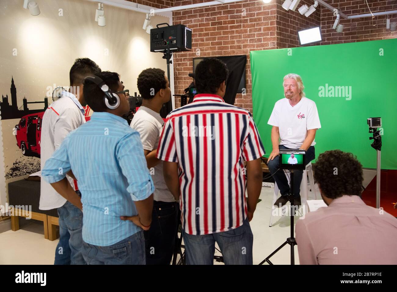 Video interview behind the scenes hi-res stock photography and images ...