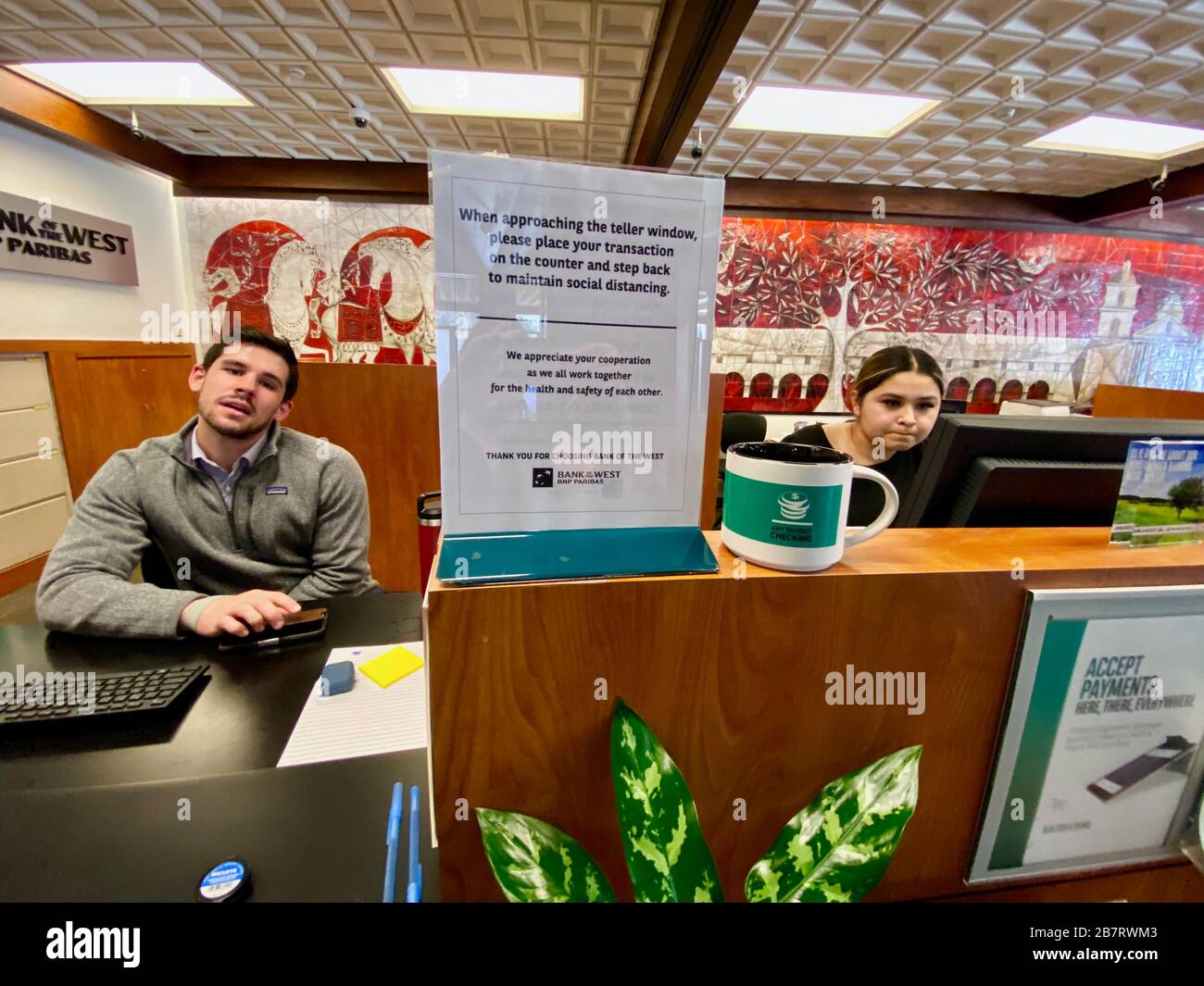 Walk up atm hi-res stock photography and images - Alamy