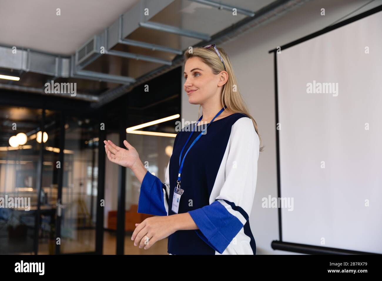 Training presentation hi-res stock photography and images - Alamy