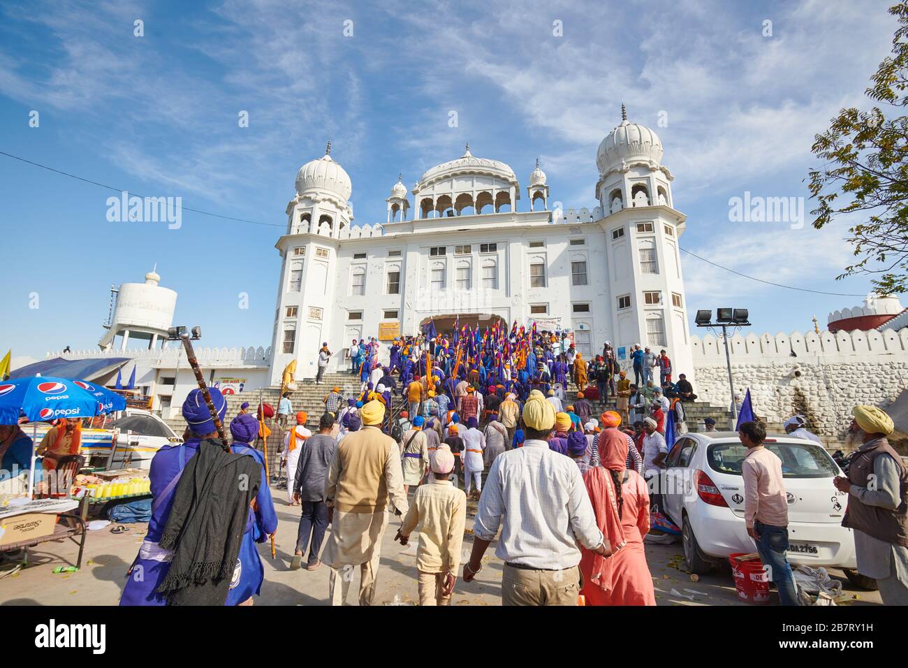 Anandpur sahib gurudwara hi-res stock photography and images - Alamy